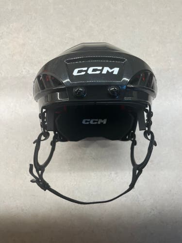 Medium Hockey Helmets | Used and New on SidelineSwap