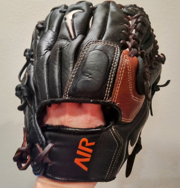 Nike N1 Air Baseball Glove 11.5" RHT -- GREAT Leather! | SidelineSwap ...