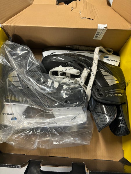 New Senior True Regular Width Pro Stock 7 Catalyst Pro Hockey Skates ...