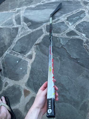 Intermediate New Right Hand Bauer Vapor Hyperlite Hockey Stick ... Intermediate New Right Hand Bauer Vapor Hyperlite Hockey Stick ...