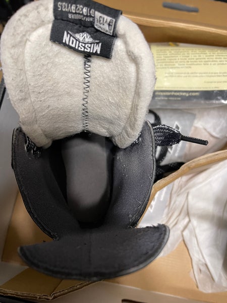 Used Youth Mission 13.5 Inhaler DS7 Hockey Skates | SidelineSwap | Buy ...