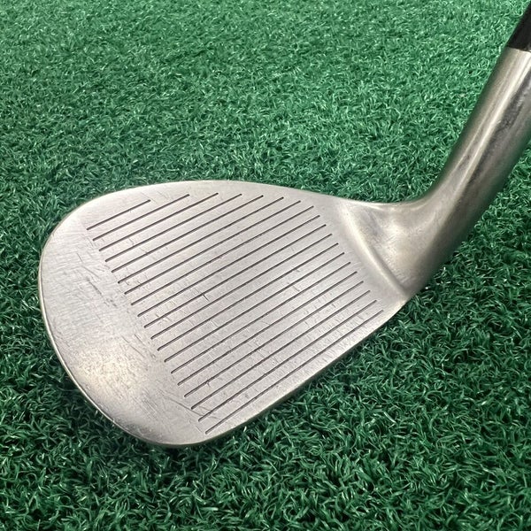 MacGregor VIP Tour T95-56 Steel Shaft 56 Wedge RH Dynamic Gold S300 35. ...