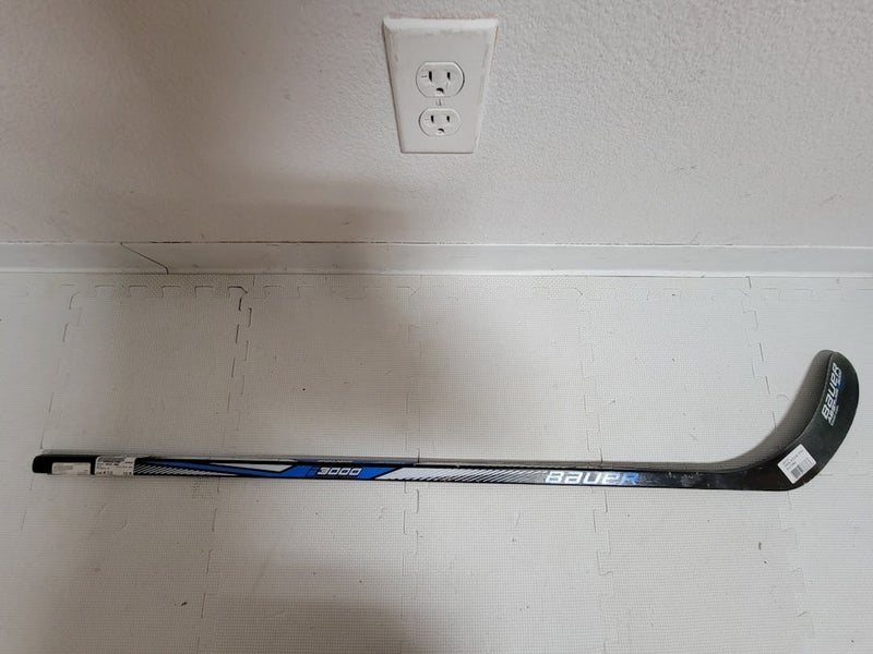 Used Bauer Nexus 3000 40 Flex Pattern 5 Youth One Piece Sticks ...