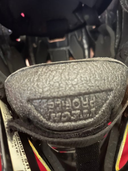 Itech goalie mask | SidelineSwap | Buy and Sell on SidelineSwap