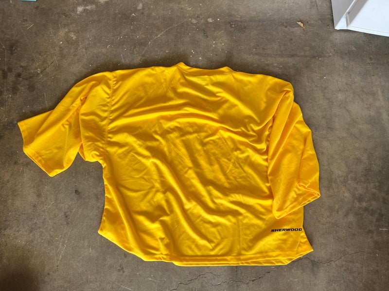 New USC Trojans Yellow Goalie Cut Men's Practice Jersey | SidelineSwap ...