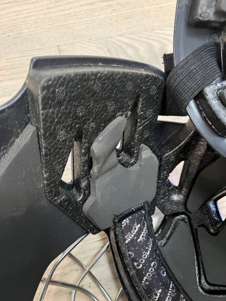 Itech Goalie Mask | SidelineSwap | Buy and Sell on SidelineSwap