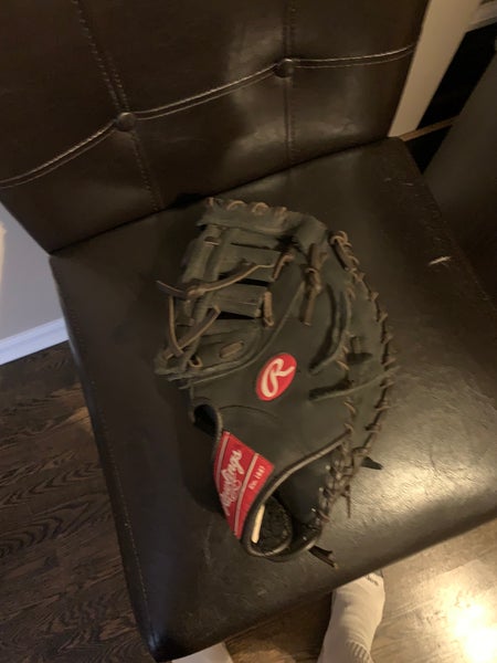 Rawlings D125BFB right handed 1st baseman’s mit | SidelineSwap | Buy ...