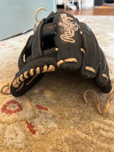 Baseball Gloves & Mitts | New and Used on SidelineSwap