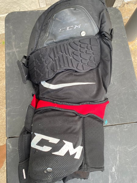 CCM Vector Pro Stock Hockey Girdle Large 3782 | SidelineSwap | Buy and ...