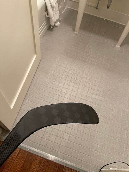 GREEN New Intermediate CCM Left Hand P28 Jetspeed FT6 Pro Hockey Stick ...