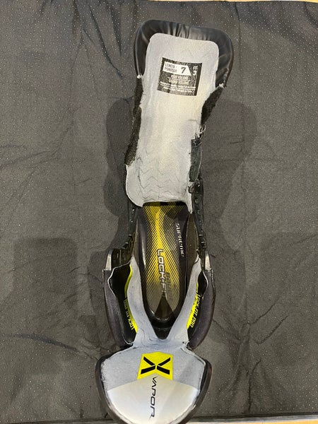 Bauer Hyperlite 2 Skates | SidelineSwap | Buy and Sell on SidelineSwap