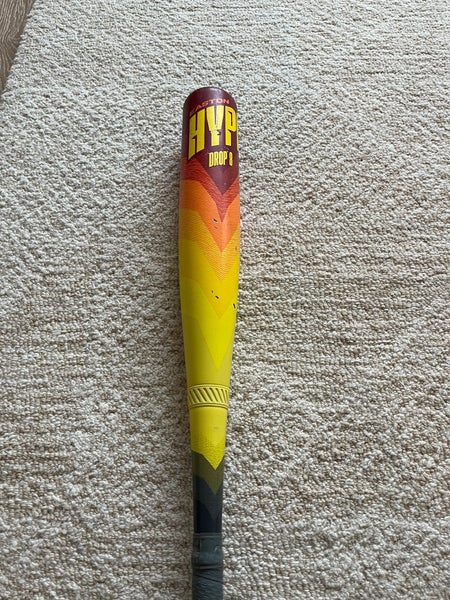 Easton Hype Fire 30 In Drop 8 | SidelineSwap | Buy and Sell on SidelineSwap