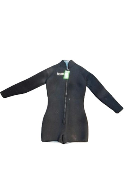 Used Sm Spring Suits | SidelineSwap | Buy and Sell on SidelineSwap