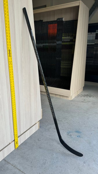 NATHAN MACKINNON New Senior Warrior Right Handed 85 Flex P29 Pro Stock ...