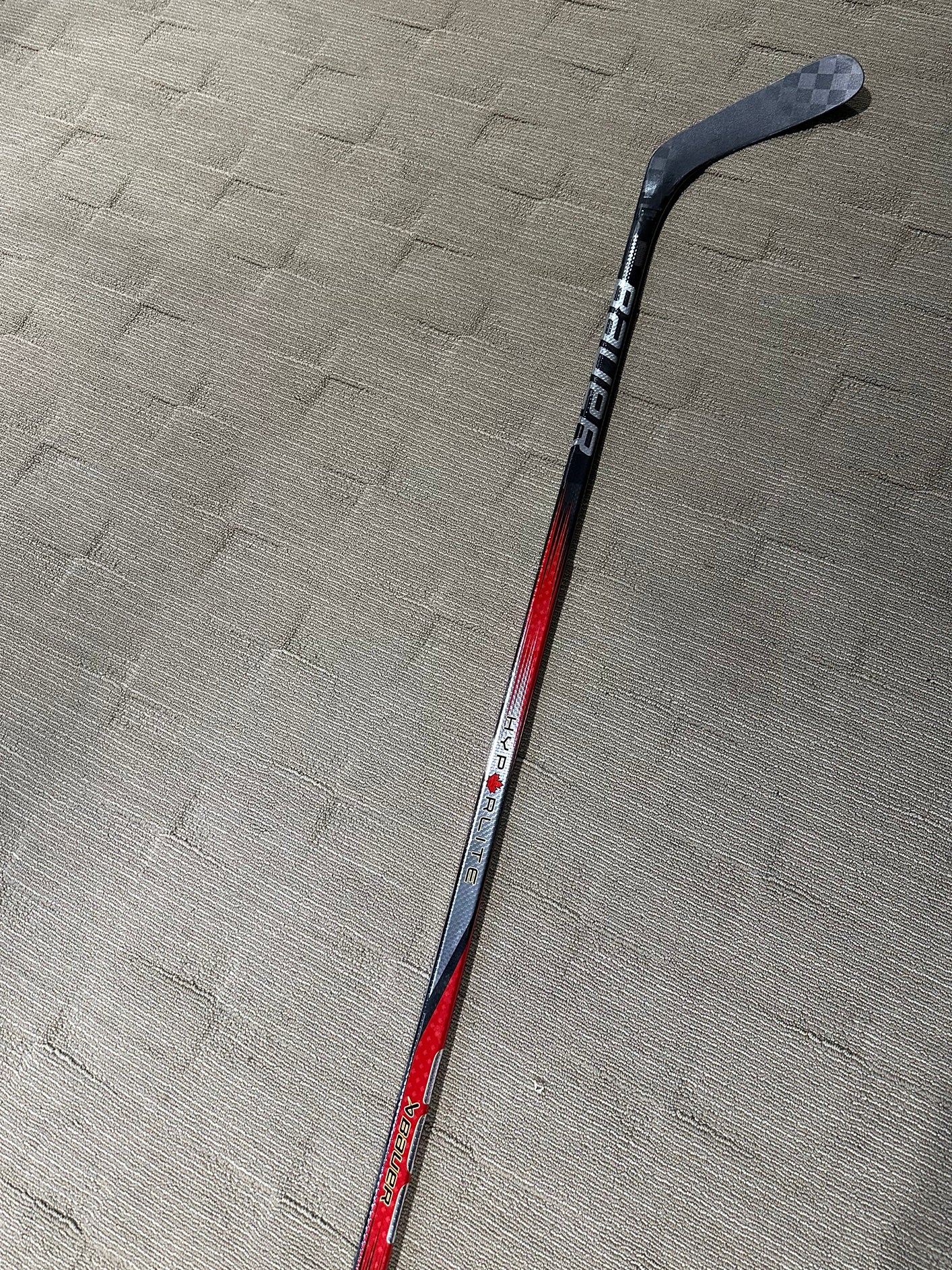 New Intermediate Bauer Right Handed Mid Pattern Pro Stock Vapor ...