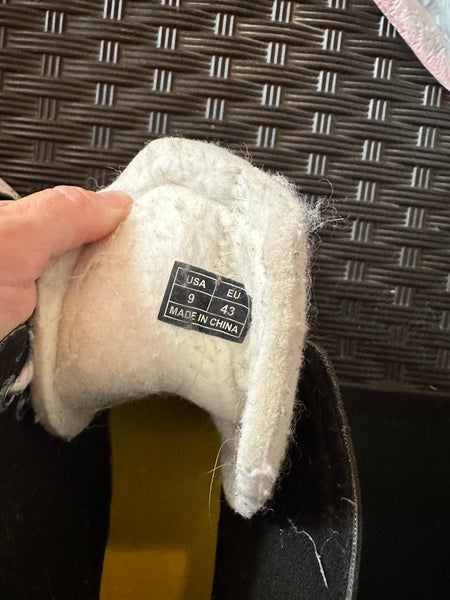 Used CCM 9 Tacks 9040 Hockey Skates | SidelineSwap | Buy and Sell on ...