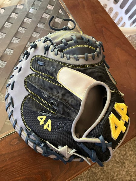 44Pro New catchers glove | SidelineSwap | Buy and Sell on SidelineSwap
