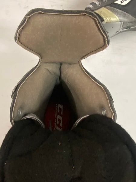 CCM U+ CL Crazy Light Mens Pro Stock Hockey Skates Size 8 In-line 62410 ...