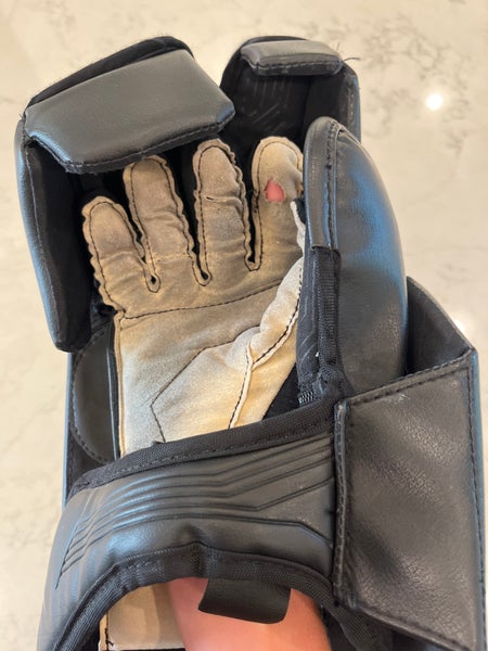 Bauer m5 pro blocker | SidelineSwap | Buy and Sell on SidelineSwap