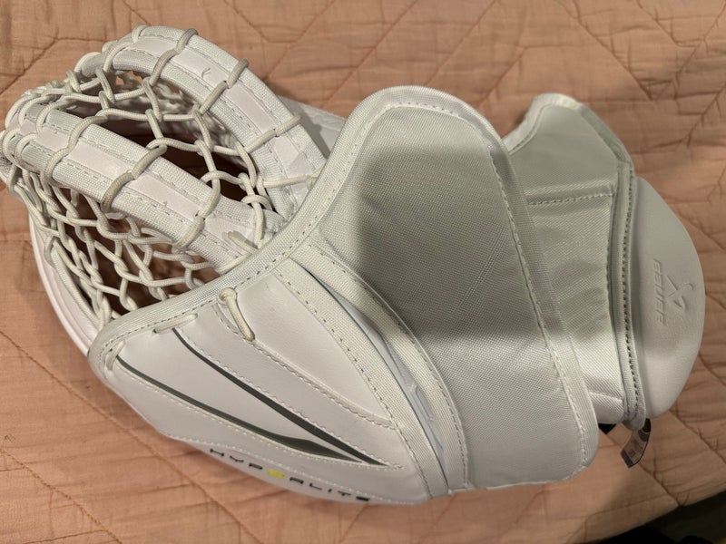 NEW Bauer S23 Hyperlite 2 Catch Glove | SidelineSwap | Buy and Sell on SidelineSwap