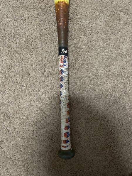 Easton Hype Fire Bat | SidelineSwap | Buy and Sell on SidelineSwap