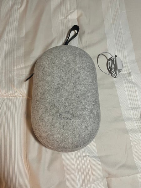 Oculus Meta Quest 2 VR Headset 128GB w/ Charger, Remotes & Portable VR ...