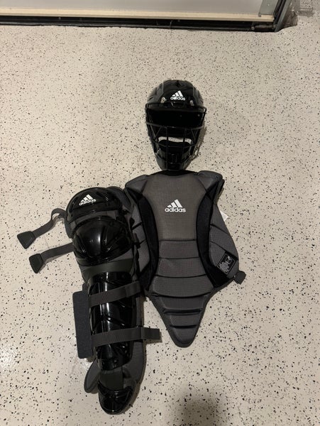New Adidas Catcher's Set - Youth Medium | SidelineSwap | Buy and Sell ...
