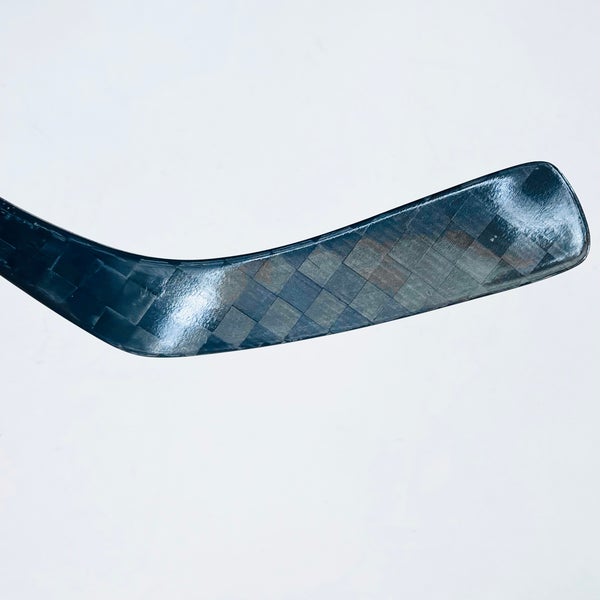 New 2 Pack Patrick Kane Bauer Vapor Hyperlite (2S Pro XL Build) Hockey ...