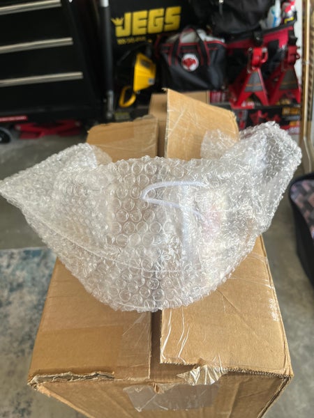 Senior Warrior RF2 E Goalie Mask | SidelineSwap | Buy and Sell on ...