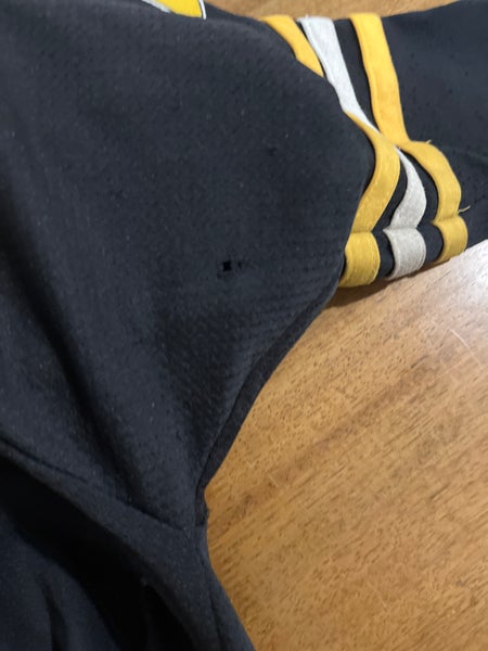 Hockey jersey Number 40 | SidelineSwap | Buy and Sell on SidelineSwap