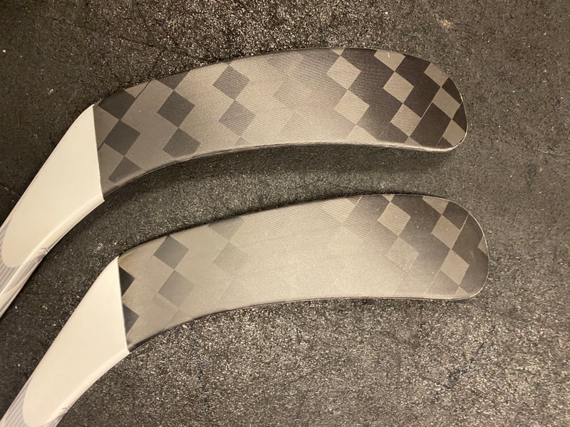 Senior Left handed CCM jetspeed ft5 pro white p92 75 flex ...