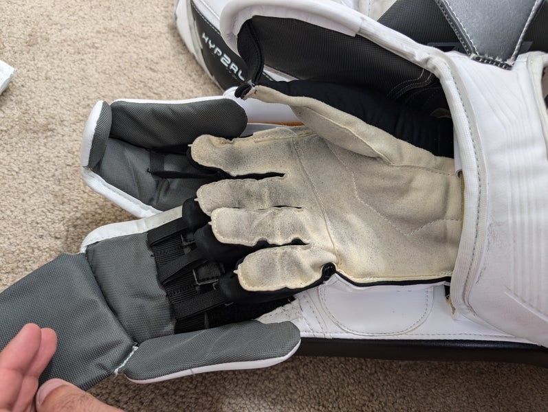 Used 35" Bauer Hyperlite 2 Pads and Mach Glove & Blocker Full Set Pro ...