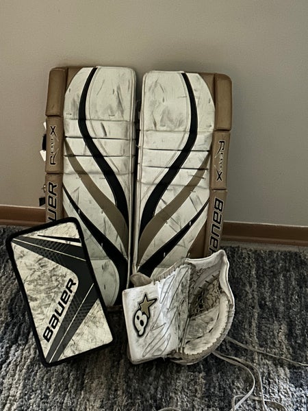 Used 30" Bauer Reflex Regular Pads And Glove No Blocker | SidelineSwap ...