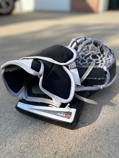 Bauer M5 Pro Blocker And Catcher Intermediate Large | SidelineSwap ...