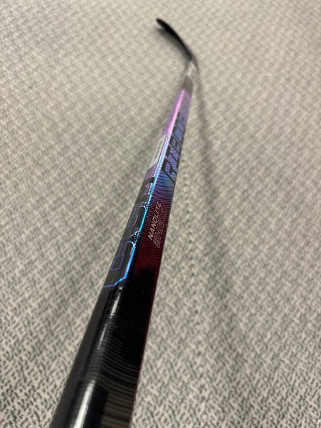 CCM Trigger 8 Pro 80 flex P28 curve right hand stick | SidelineSwap ...