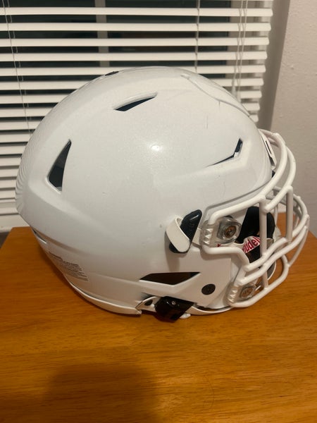 Medium Riddell SpeedFlex Helmet | SidelineSwap | Buy and Sell on ...