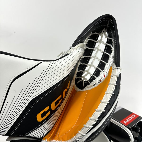 Brand New CCM 6.5 White, Yellow, and Black Full Goalie Set - 34" +1 ...