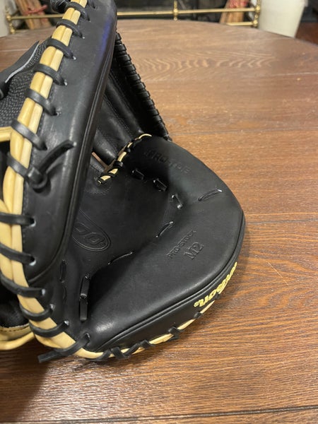 Wilson A2000 M2 33.5” Pro Issue Catchers Mitt New Made In Japan ...