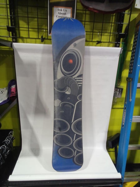 Used Lamar Mecha 132 Cm Boys' Snowboards | SidelineSwap | Buy and Sell ...