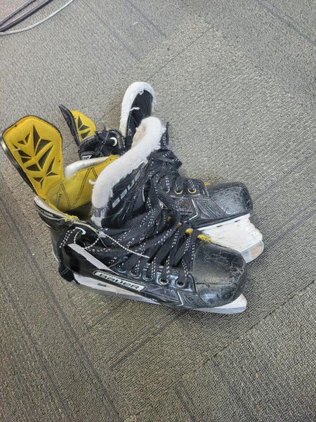 Used Bauer Ignite Pro Plus Junior 06 Ice Hockey Skates | SidelineSwap ...