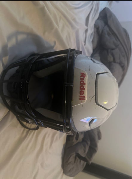 Used Adult Riddell SpeedFlex Helmet | SidelineSwap | Buy and Sell on ...