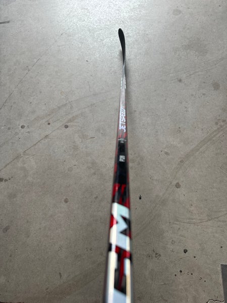 2 PACK NCAA New Intermediate CCM Right Handed 60 Flex P28 Pro Stock ...
