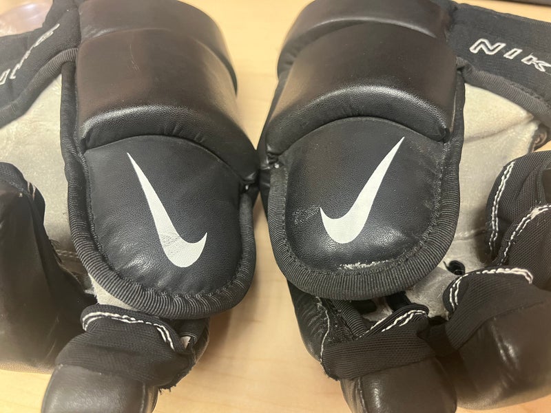 Nike Ignite 3 Hockey Gloves 13.5” | SidelineSwap | Buy and Sell on ...