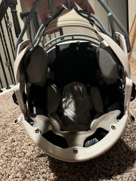 Used Extra Large Youth Riddell SpeedFlex Helmet | SidelineSwap | Buy ...