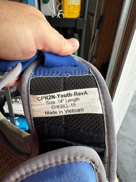 Rawlings Youth Renegade 2.0 Catchers mask and Chest protector ...