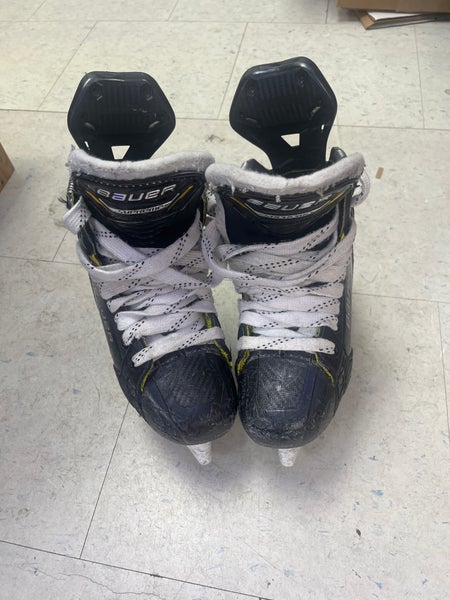Used Bauer Supreme M5 Pro Hockey Skates Regular Width Size 2 ...