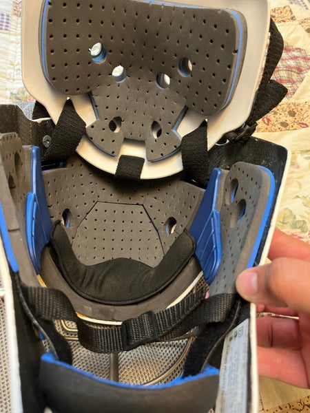 Vaughn VM Pro Elite goalie mask | SidelineSwap | Buy and Sell on ...