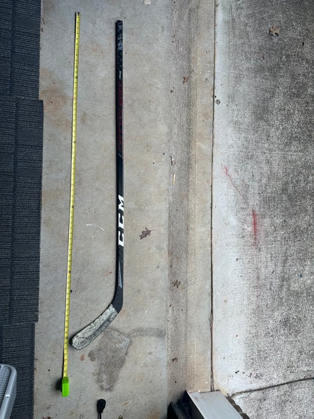 Used Intermediate CCM Right Handed P29 JetSpeed Team Hockey Stick ...