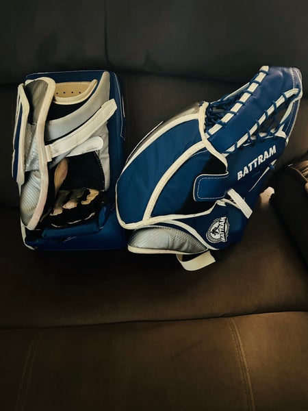 Battram goal mitts, Pro level construction in excellent condition ...