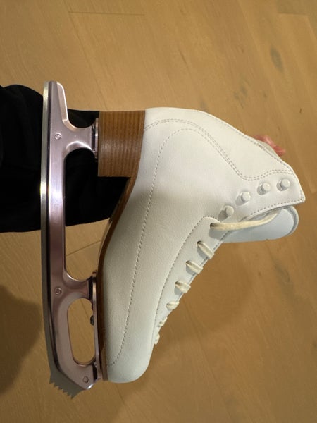 Like new Risport Royal Pro 240B with Matrix Legacy Blades ...